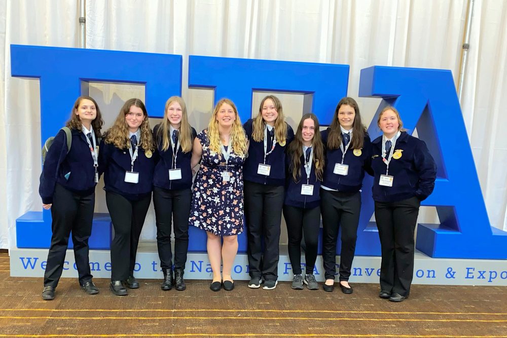 Seven FFA delegates travel to Indy convention | Cleveland Public School