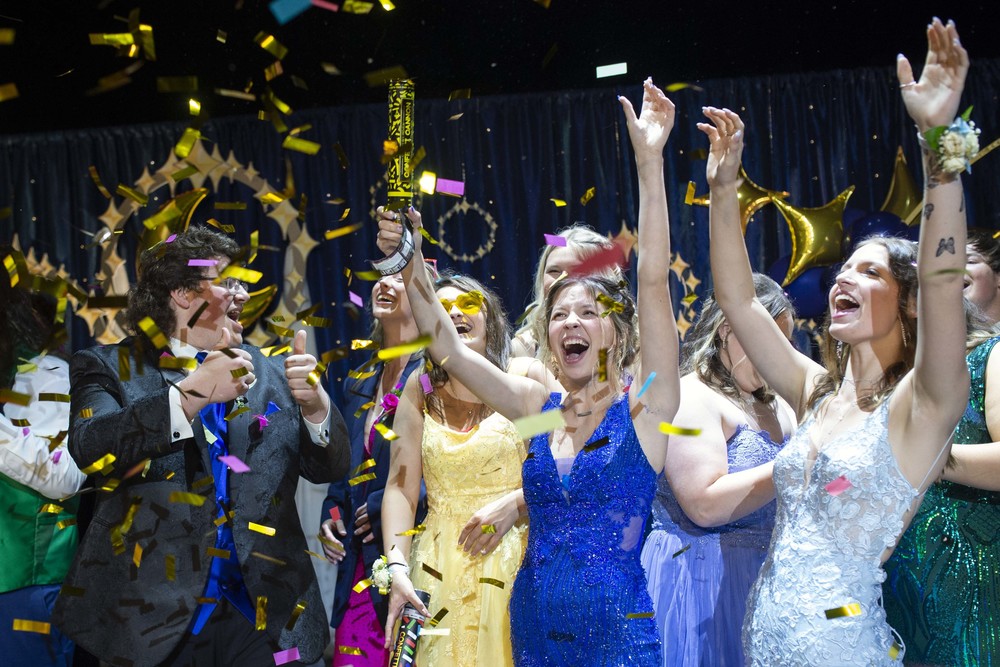 50 couples attend prom | Cleveland Public School